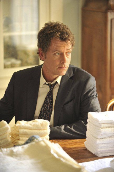 Rake (US) : Rake (US) : Fotos Greg Kinnear - 28 no 52 - AdoroCinema