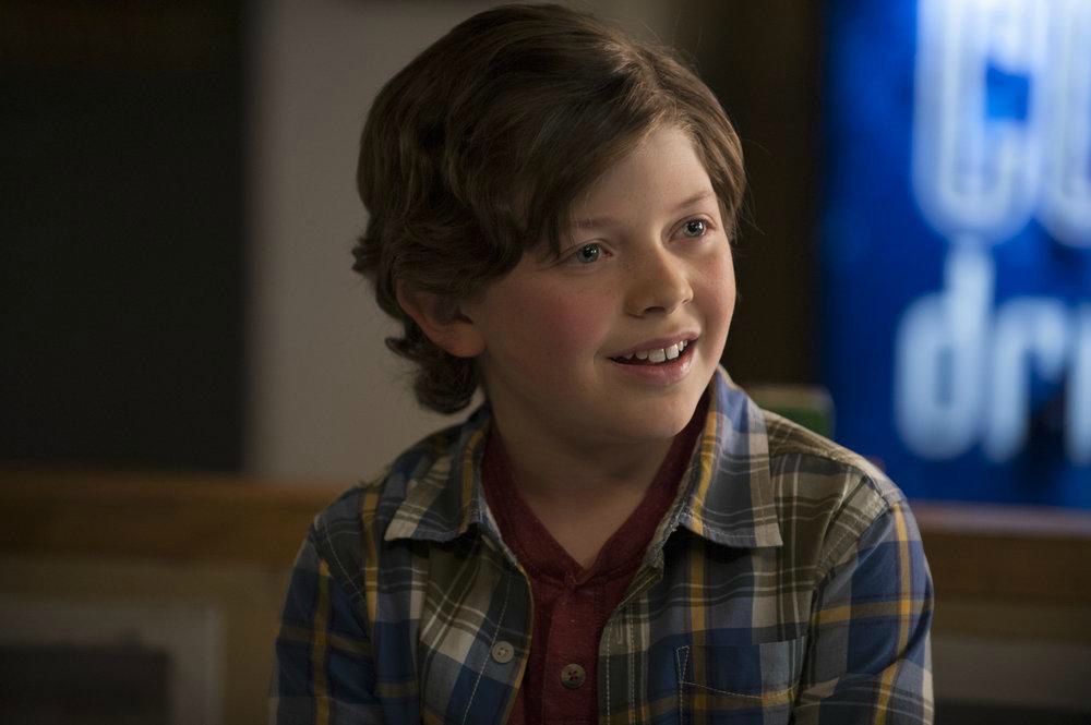 Growing Up Fisher : Growing Up Fisher : Fotos Eli Baker - 16 no 35 - AdoroCinema