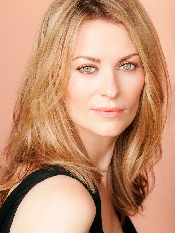 Kat Stewart - AdoroCinema