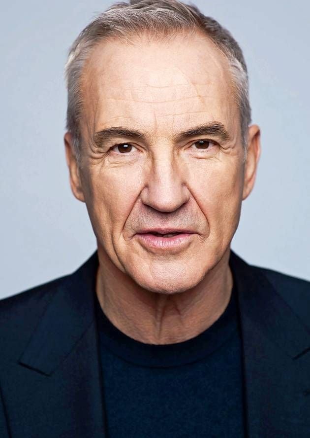Larry Lamb - AdoroCinema