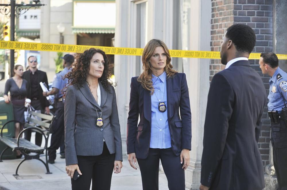 Foto de Lisa Edelstein - Castle : Fotos Stana Katic, Lisa Edelstein ...