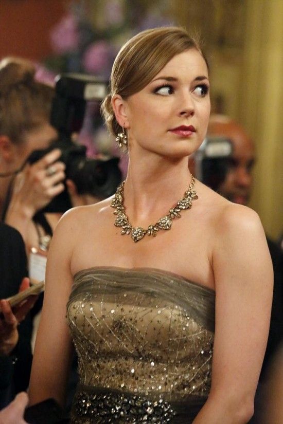 Revenge : Revenge : Fotos Emily VanCamp - 176 no 584 - AdoroCinema