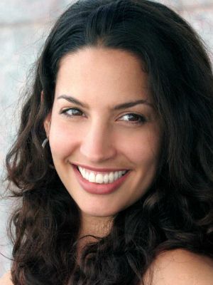 Laura Ramos - AdoroCinema