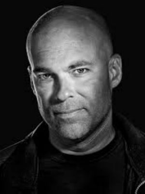 Harrison Smith - AdoroCinema