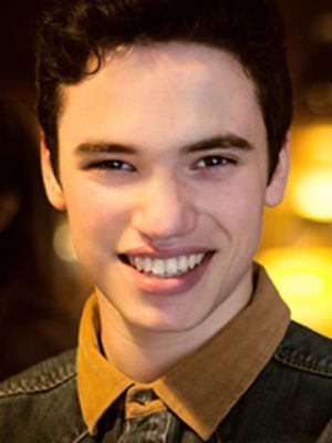 Foto de Anthony Therrien - Poster Anthony Therrien - Foto 10 de 11 - AdoroCinema