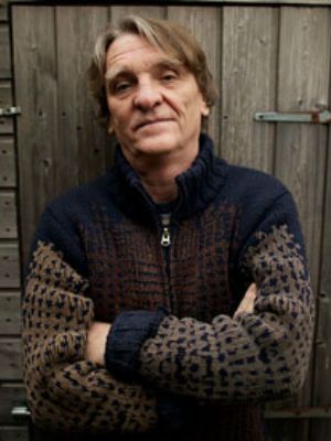 Melvin Burgess - AdoroCinema