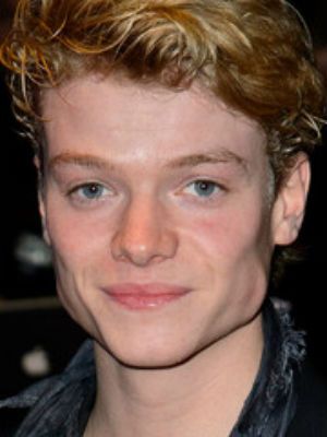 Tom Rhys Harries - AdoroCinema