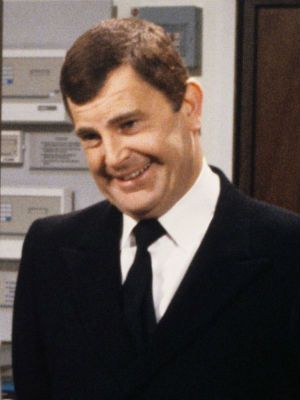 Kenneth MacDonald - AdoroCinema