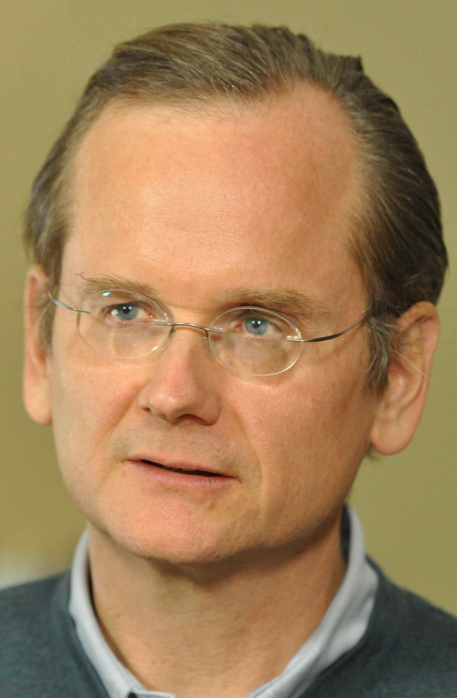 Lawrence Lessig - AdoroCinema