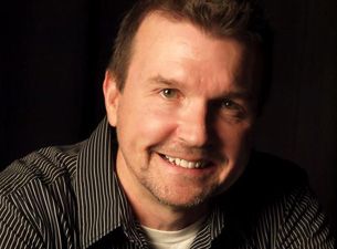 Tony Boswell - AdoroCinema