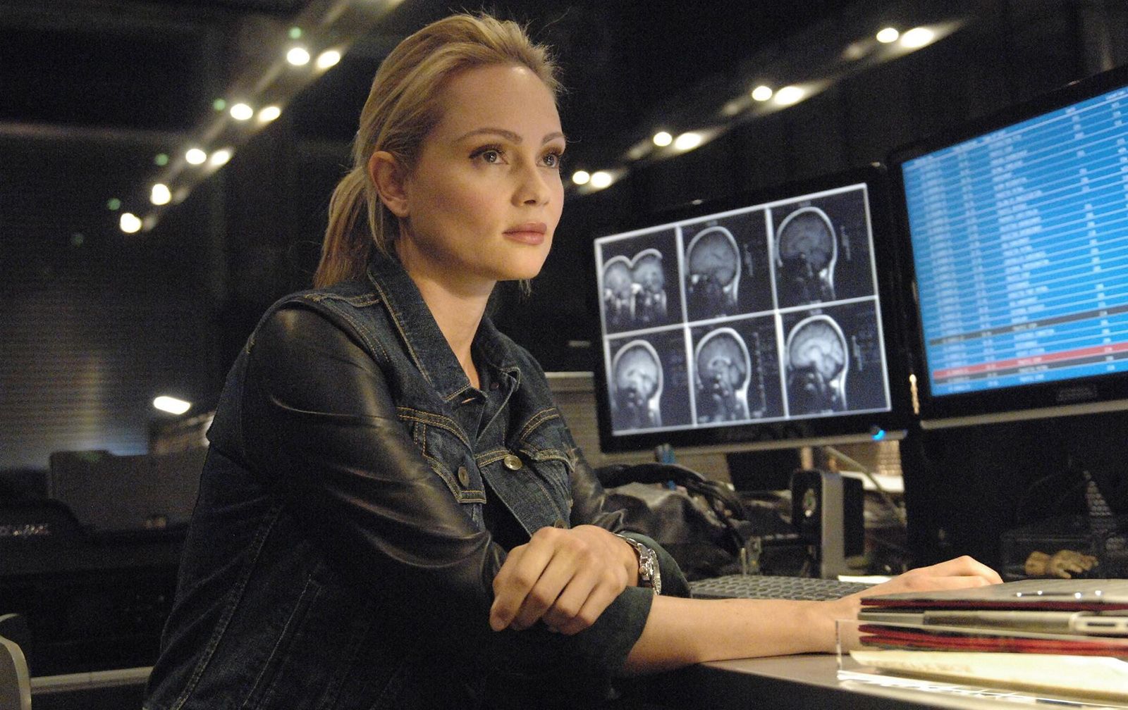 Backstrom : Backstrom : Fotos Beatrice Rosen - 1 no 22 - AdoroCinema