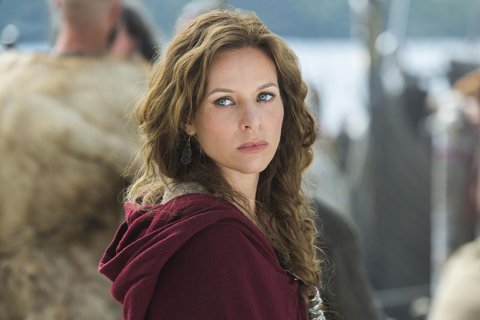 Vikings: Foto Jessalyn Gilsig - 235 no 384 - AdoroCinema