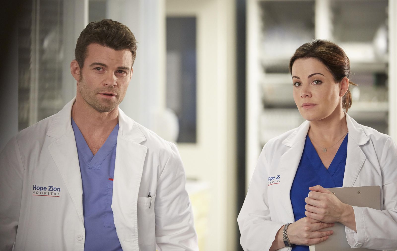 Saving Hope : Saving Hope : Fotos Daniel Gillies, Erica Durance - 29 no ...