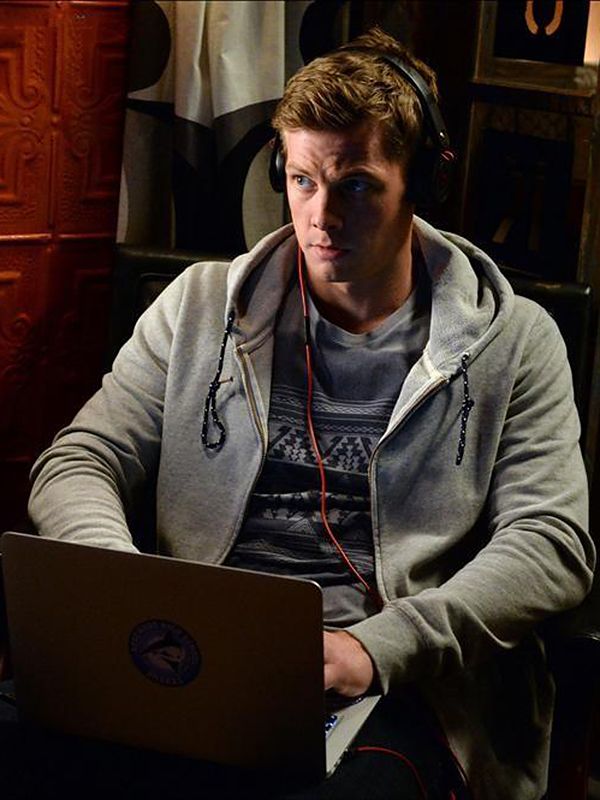 Pretty Little Liars : Pretty Little Liars : Fotos Brandon Jones (II ...