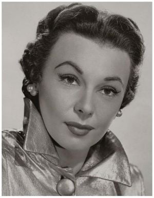 Lisa Ferraday - AdoroCinema