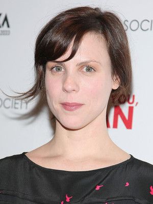 Sarah Burns's Instagram, Twitter & Facebook on IDCrawl