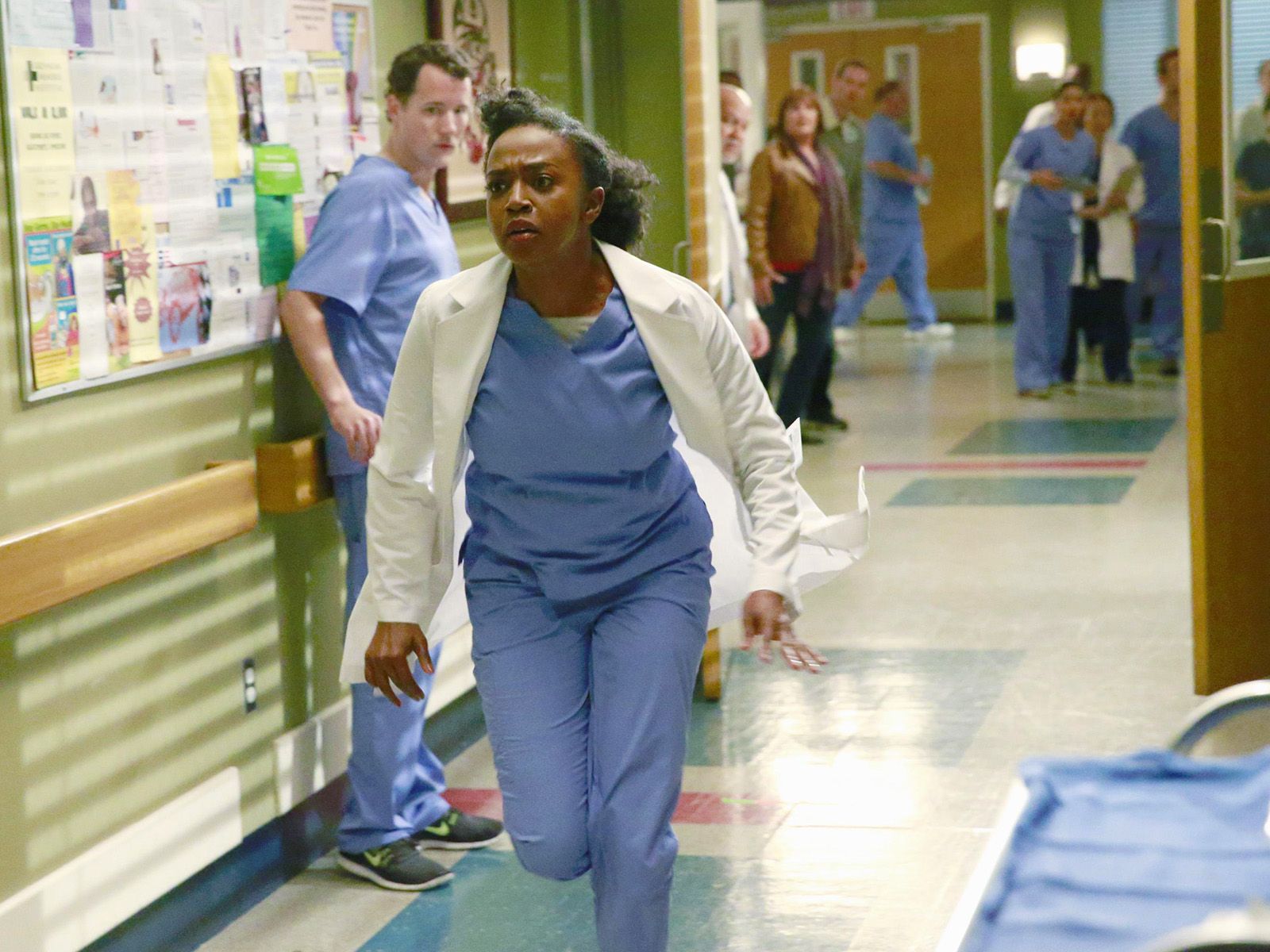 Grey's Anatomy : Grey's Anatomy : Fotos Jerrika Hinton - 829 no 1200 ...