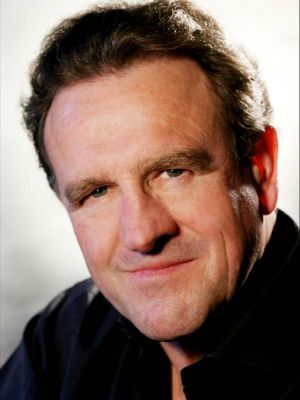 Christopher Malcolm - AdoroCinema