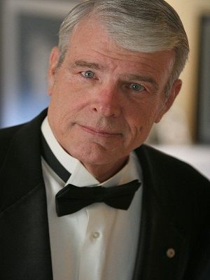 Max Thayer - AdoroCinema