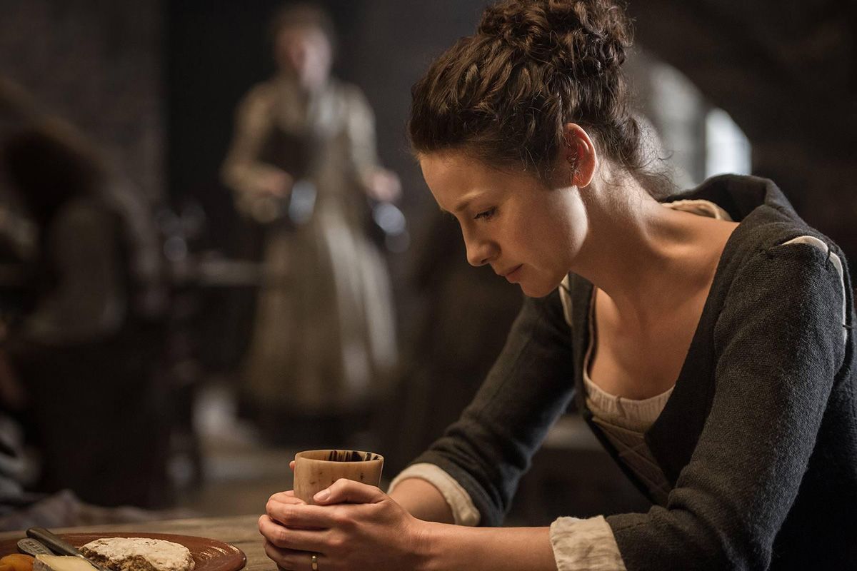 Outlander : Outlander : Fotos Caitriona Balfe - 281 no 403 - AdoroCinema