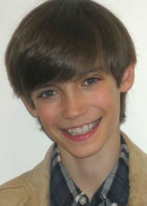 Cole Mathewson - AdoroCinema