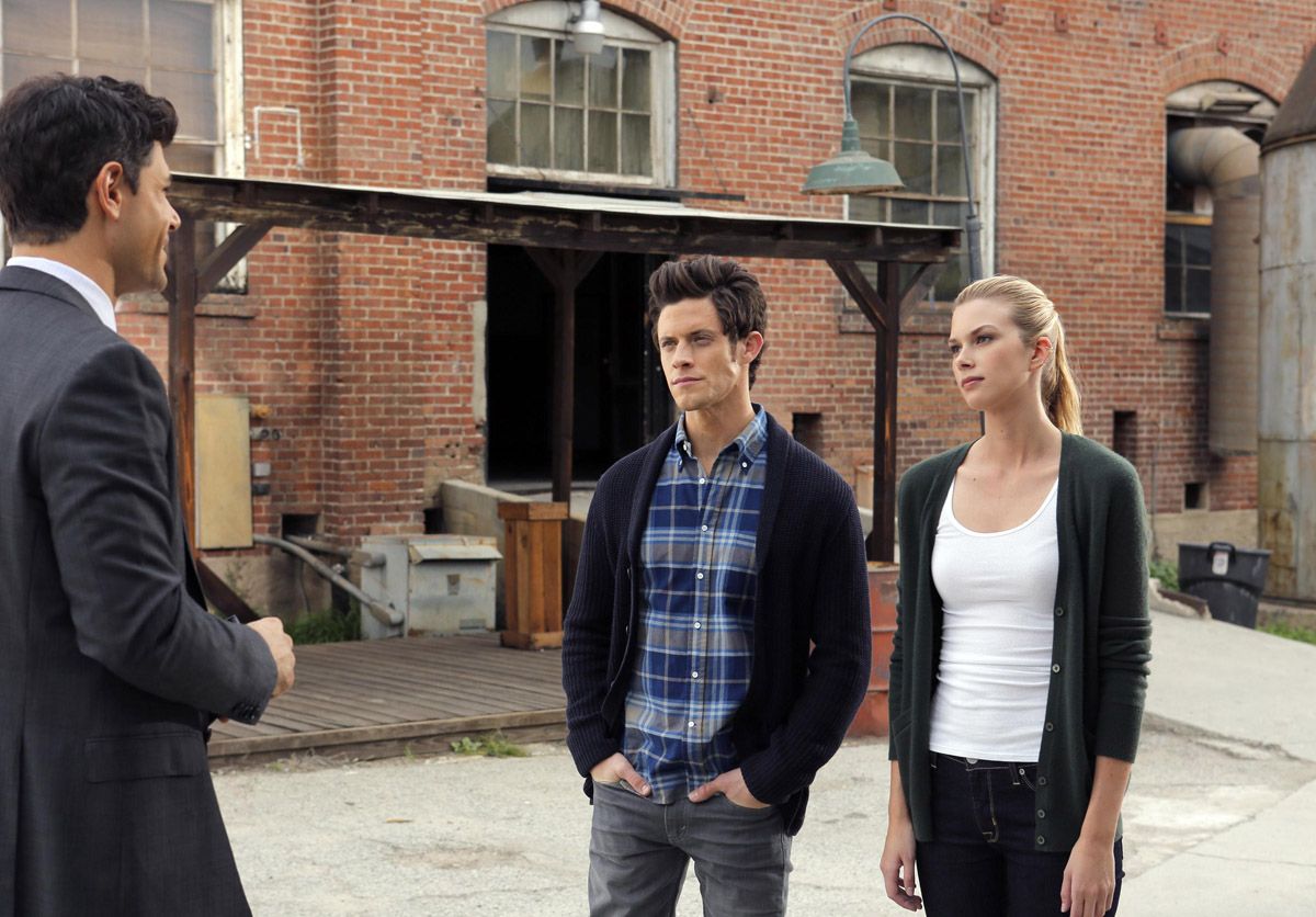 Stitchers : Stitchers : Fotos Kyle Harris, Emma Ishta - 90 no 103 ...