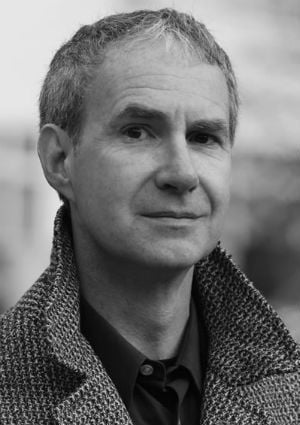 Robert G. Slade - AdoroCinema