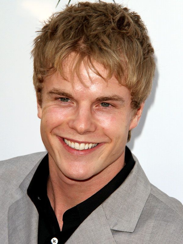 Graham Rogers - AdoroCinema