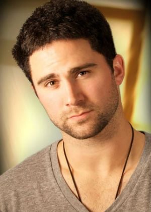 Cole Corey - AdoroCinema