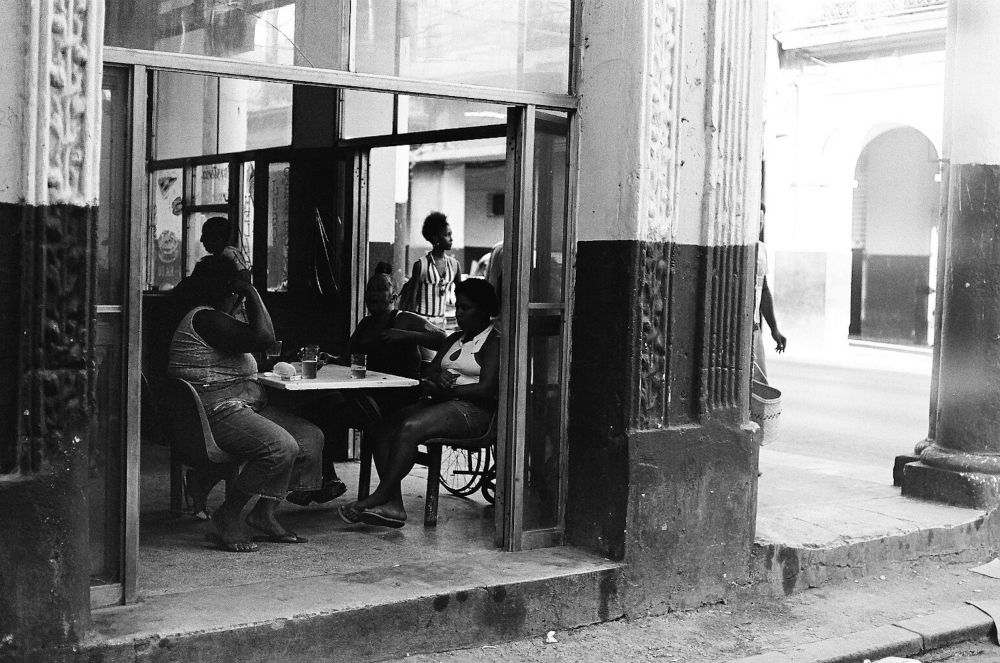 Foto do filme Através - Foto 3 de 17 - AdoroCinema