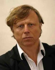 Hans Peter Cloos - AdoroCinema