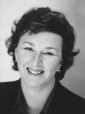 Debra Oswald - AdoroCinema