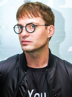 Florian Burkhardt - AdoroCinema
