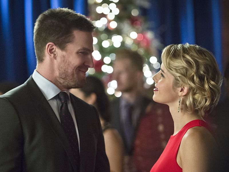 Arrow : Arrow : Fotos Stephen Amell, Emily Bett Rickards - 465 no 1136 ...