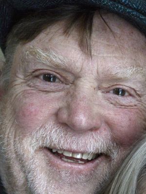 Tony Reilly - AdoroCinema