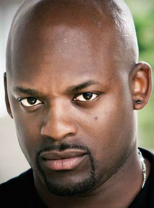 Doron Bell - AdoroCinema