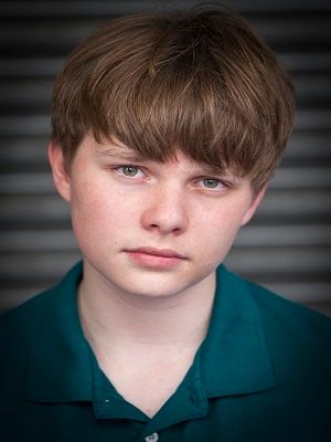 Adam Wilson - AdoroCinema