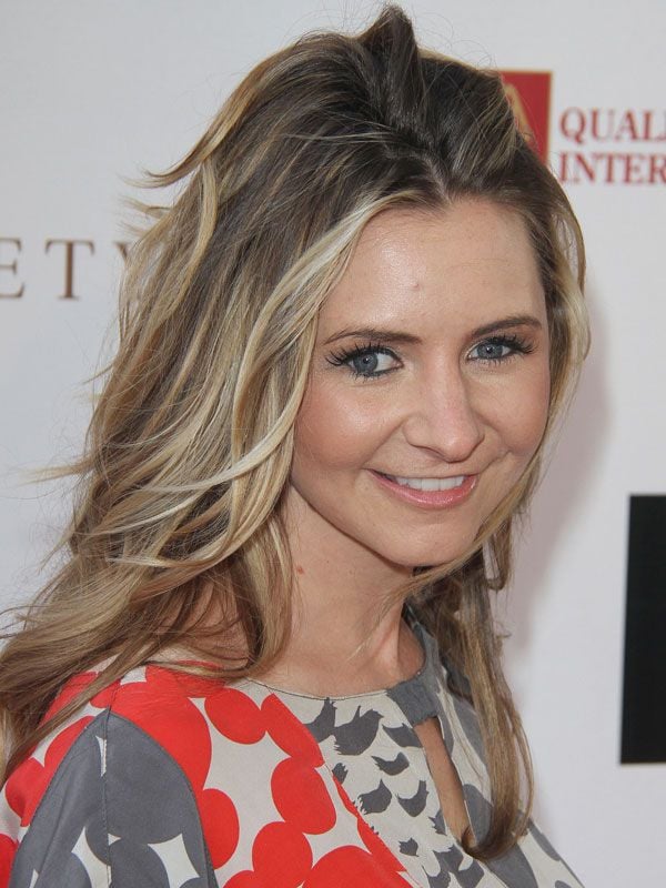 Beverley Mitchell - AdoroCinema