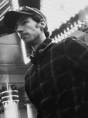 Alex Brewer - AdoroCinema