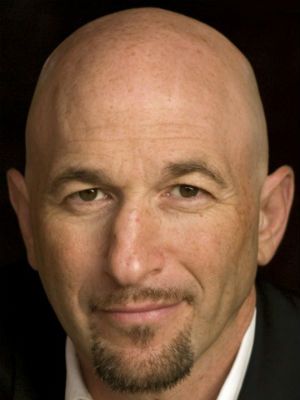 Dan Hildebrand - AdoroCinema