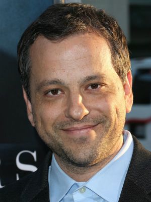 Aaron Guzikowski - AdoroCinema