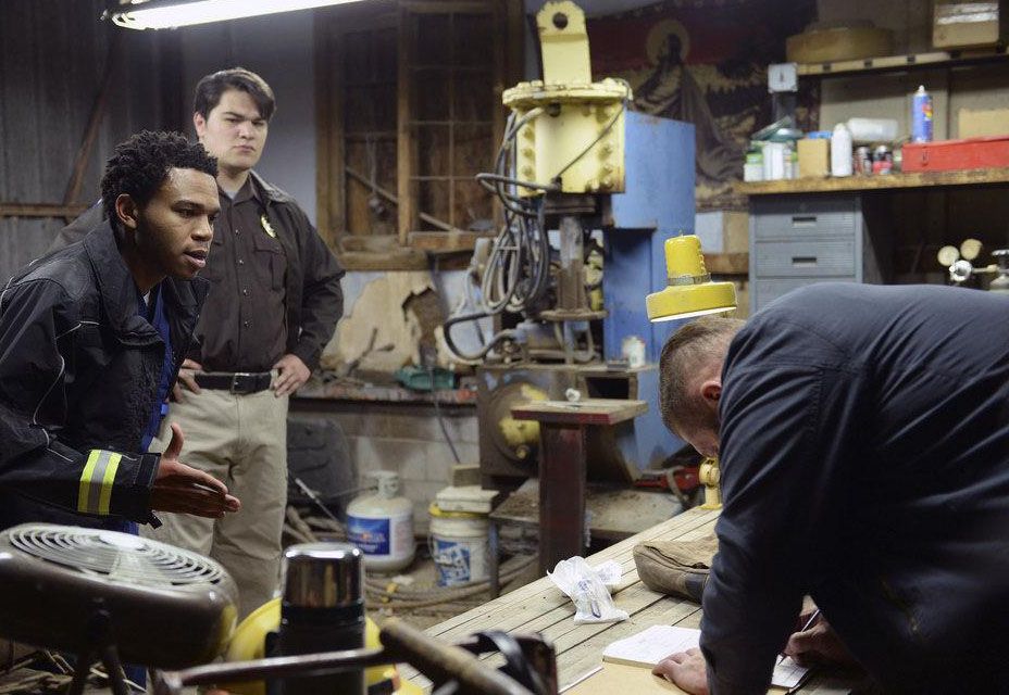 The Night Shift : The Night Shift : Fotos Robert Bailey Jr. - 3 no 147 ...