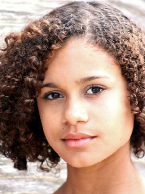 Desiree Ross - AdoroCinema