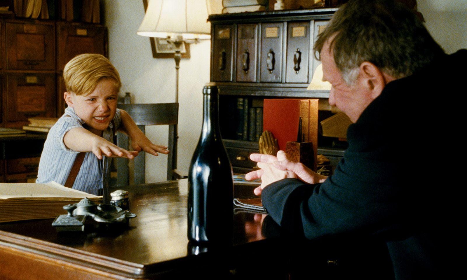 Foto de Tom Wilkinson - Little Boy - Além do Impossível : Fotos Jakob ...