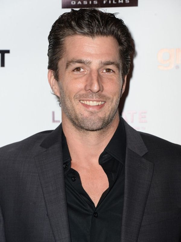 Jon Olson - AdoroCinema