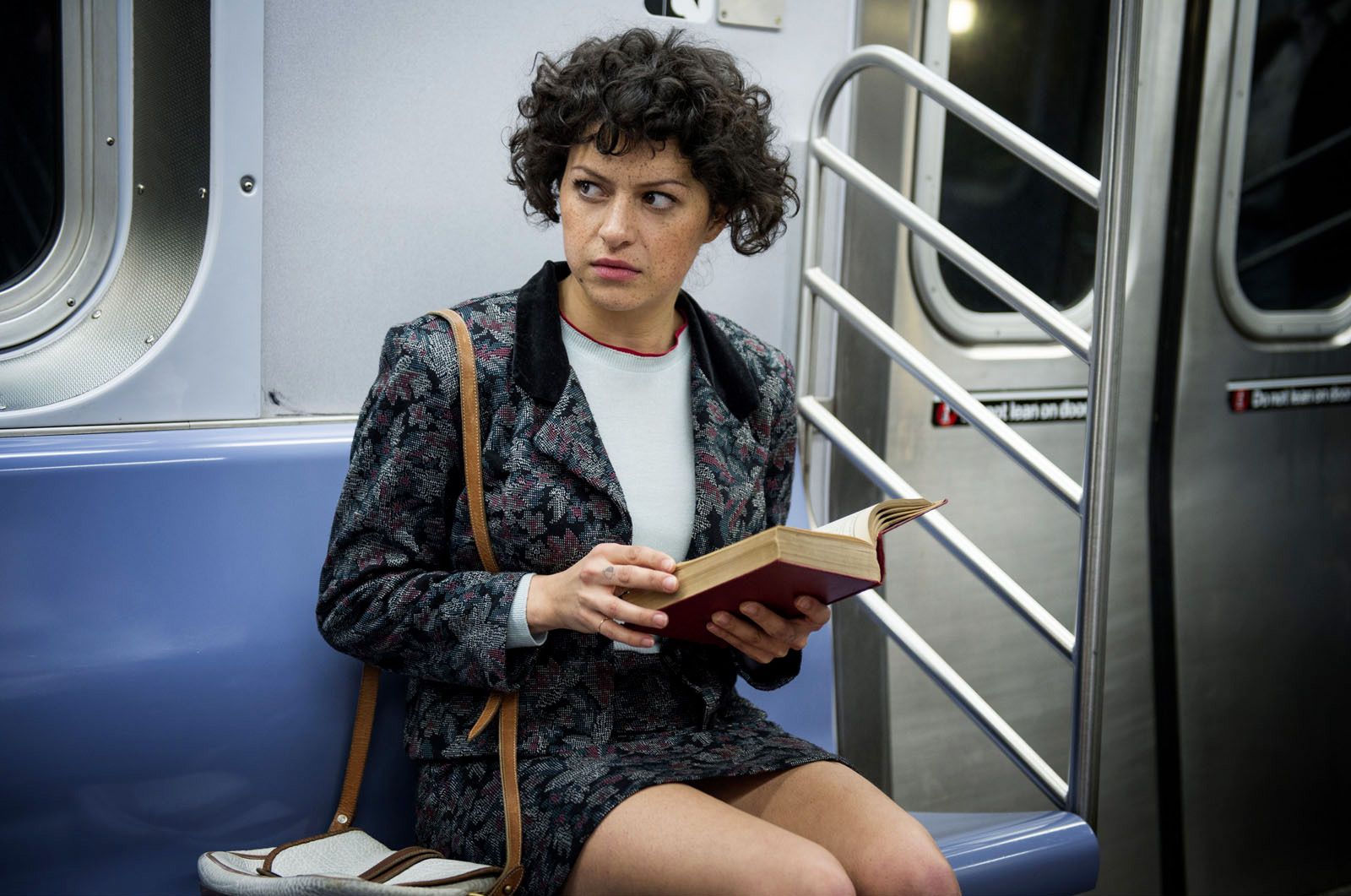 Search Party Search Party Fotos Alia Shawkat 9 No 15 Adorocinema