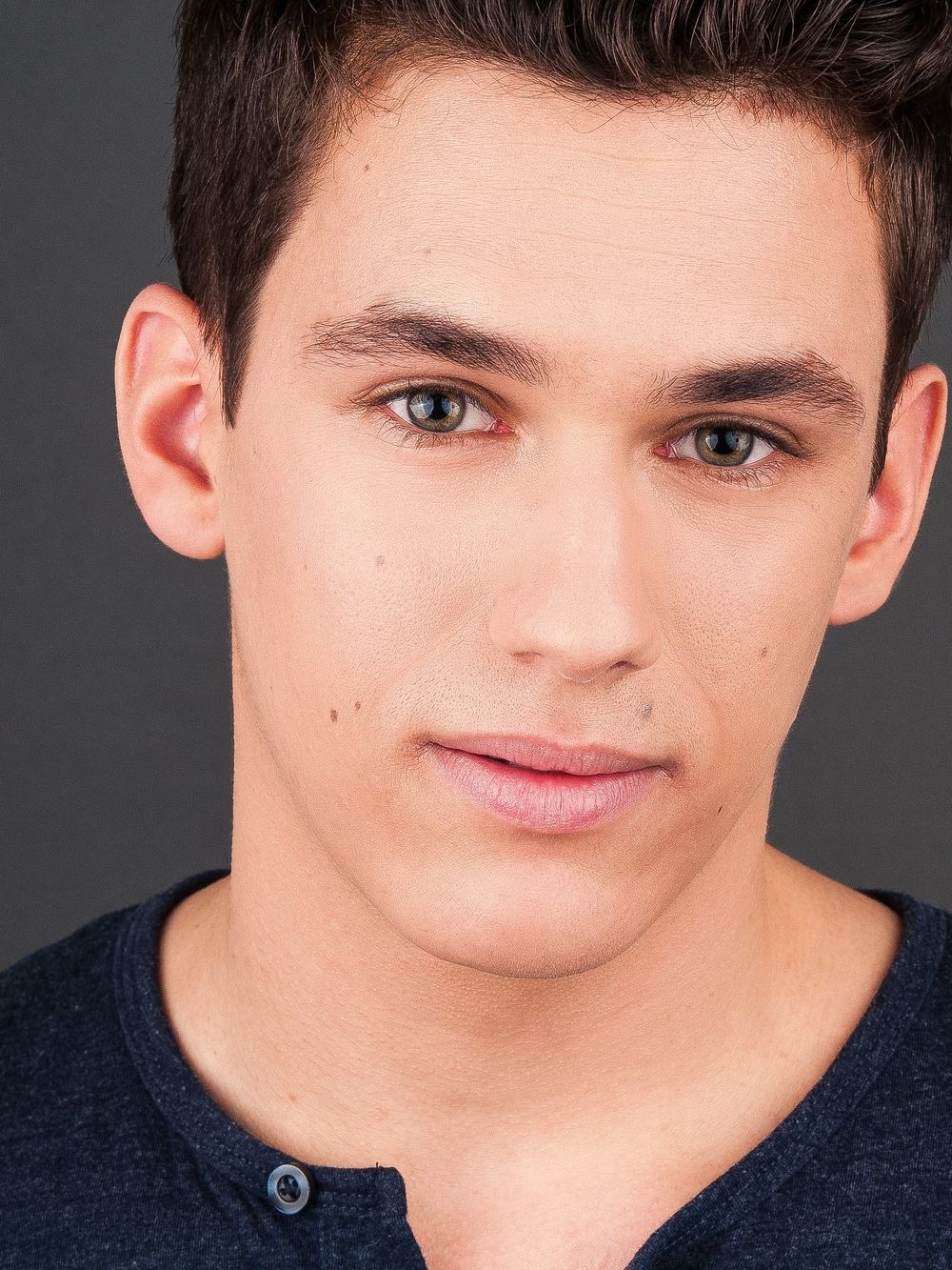 Sam Vartholomeos - AdoroCinema