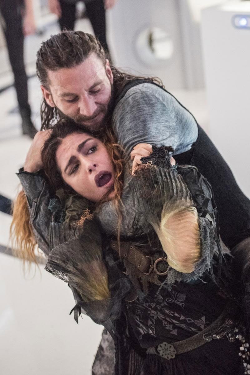 The 100 : The 100 : Fotos Nadia Hilker, Zach McGowan - 289 no 623 ...