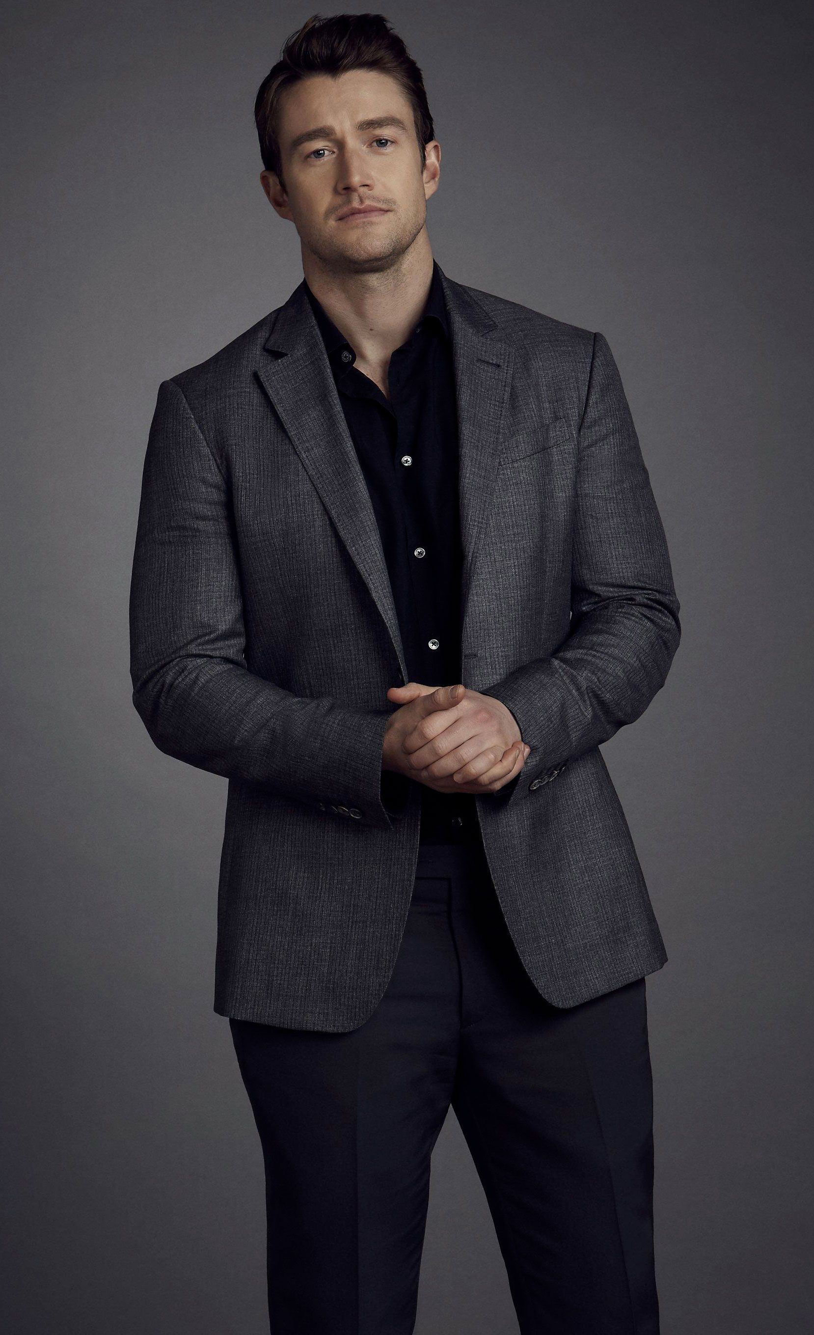 iZombie : Fotos Robert Buckley - 176 no 397 - AdoroCinema