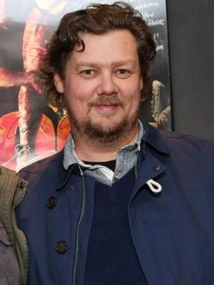 Cameron Cairnes - AdoroCinema